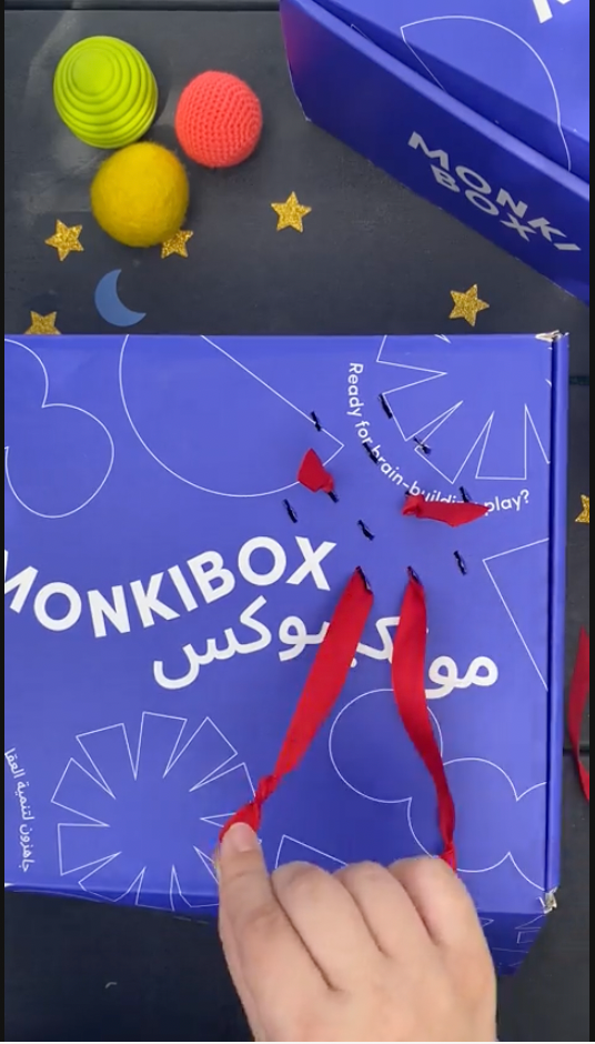 Thread Pulling Activity – MonkiBox